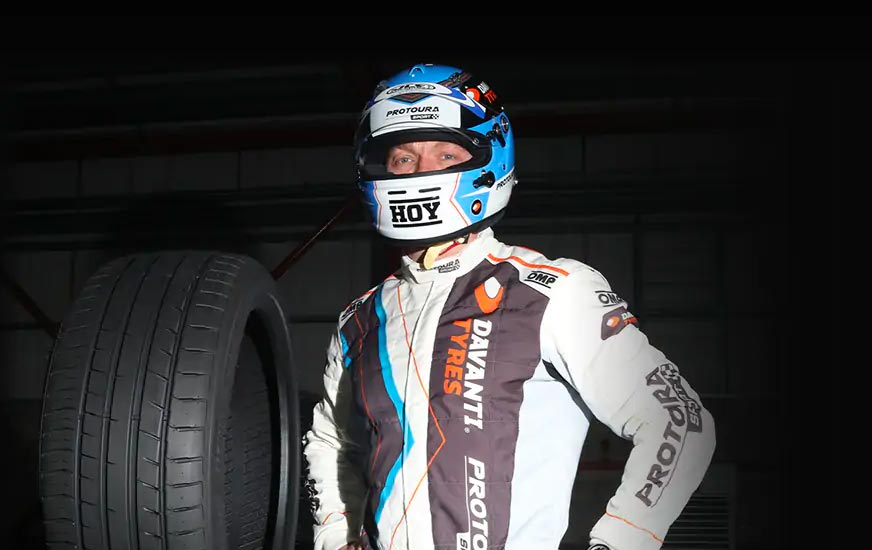 Sir Chris Hoy returns to the track with Revolution Race Cars in ...